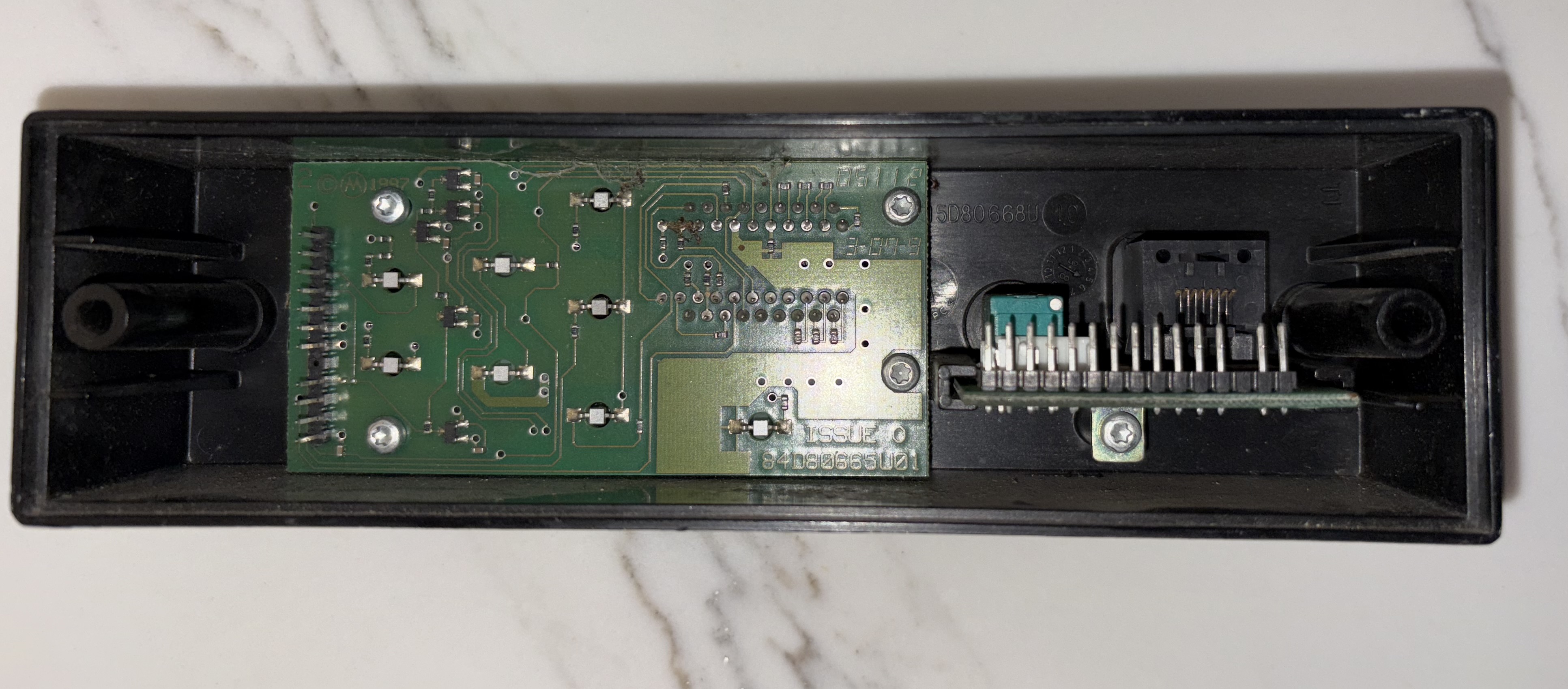 The HLN9514 control panel used in the GR1225 and RKR1225 is made up of ...